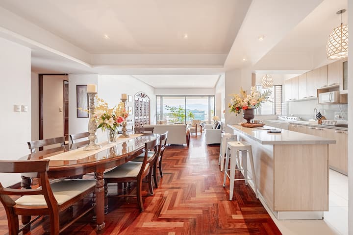 Luxury Executive | Zona Viva Volcano-view - Guatemala