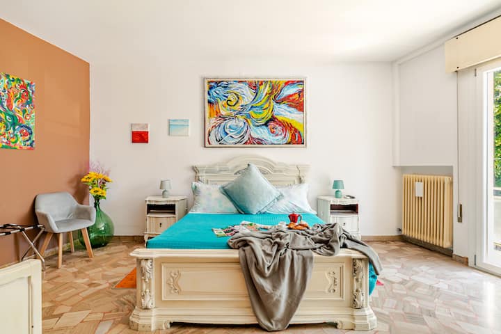 Bright Charming Apartment A/c And Tv In The Rooms - Venice