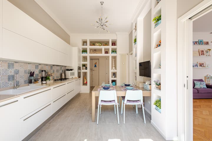 Spacious Apartment In The Heart Of The City - Milan