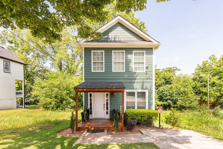 Newly Renovated House Walking Distance To Mbs/gwcc - Atlanta, GA