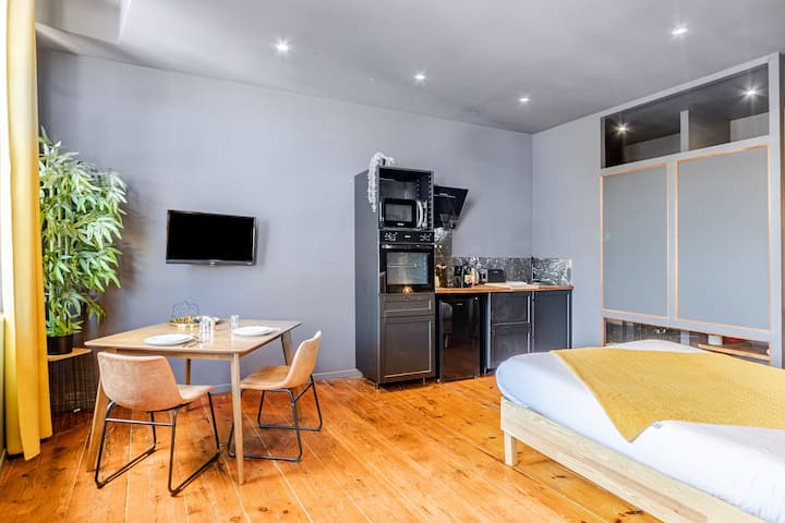 Studio New Yorkais | Bureau&wifi • Centre Moissac - Moissac
