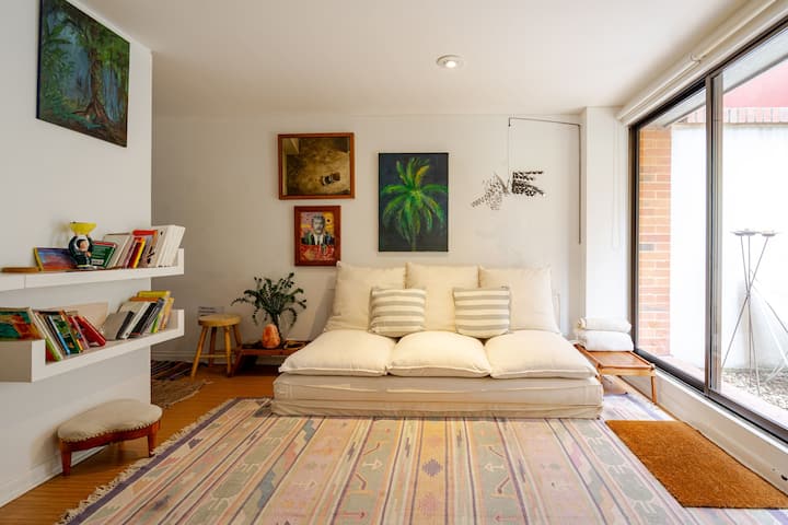 "Parque 93" Artistic & Cozy With Sunny Patio - Bogota