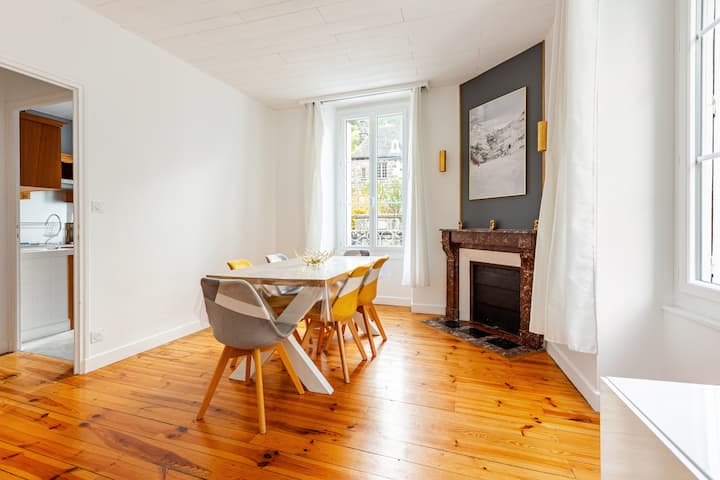 Chaleureux Appartement Refait à Neuf - 6 Personnes - Vic-sur-Cère