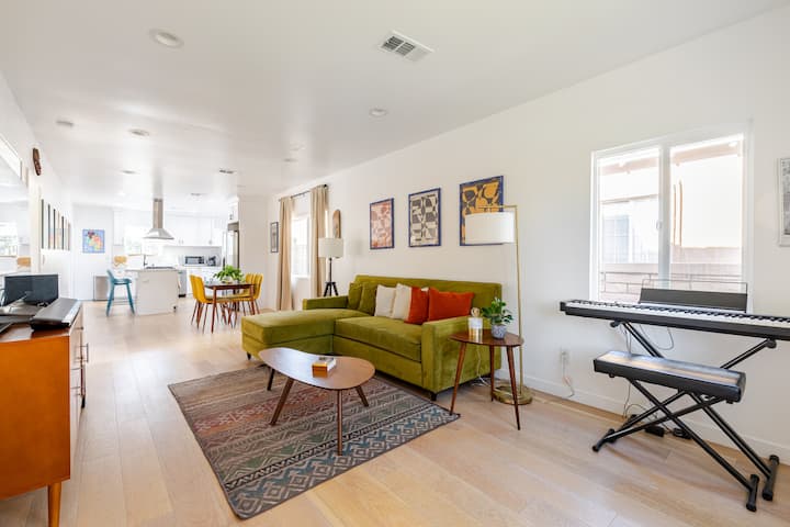 Centrally Located Spanish Home In Ne Los Angeles - Alhambra, CA