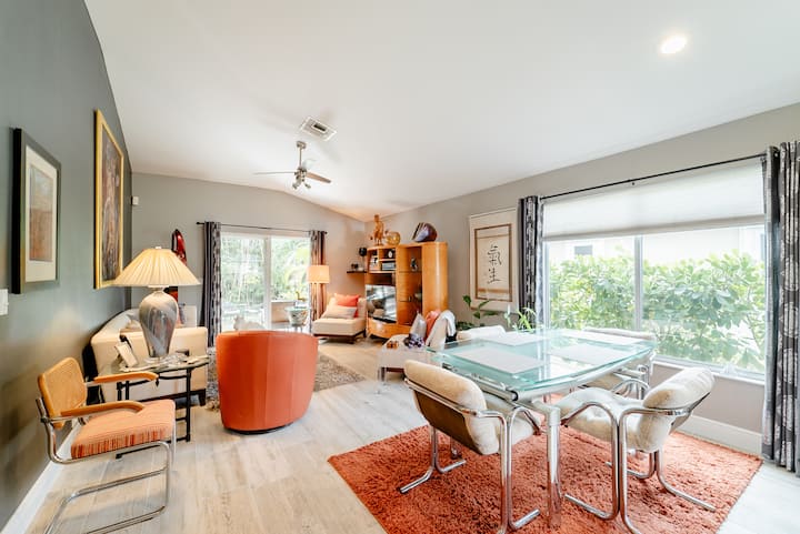 Charming Home On Lake Near 5th Ave. - Naples