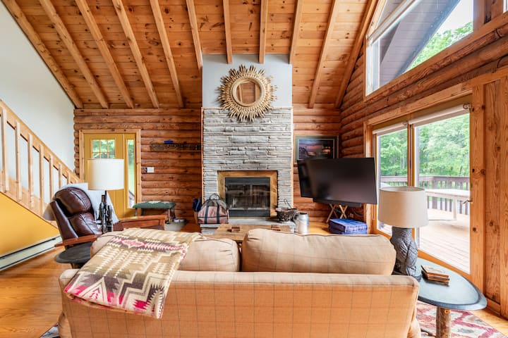 Private Catskill Retreat, The Maple Leaf Cabin - Margaretville, NY