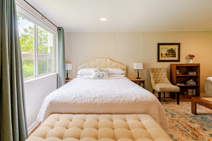 Spacious Sweet Olive Studio-style Guest Cottage. - ユージーン, OR
