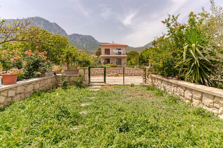 Denize Sıfır Huzurlu Rahat Bir Tatil 🏊‍♀️🐠🌊🏡 - Karaburun