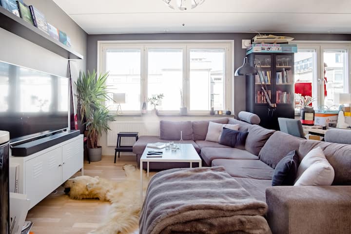 Great Bedroom Inside A 4-room Apartment. With Pool - Stockholm