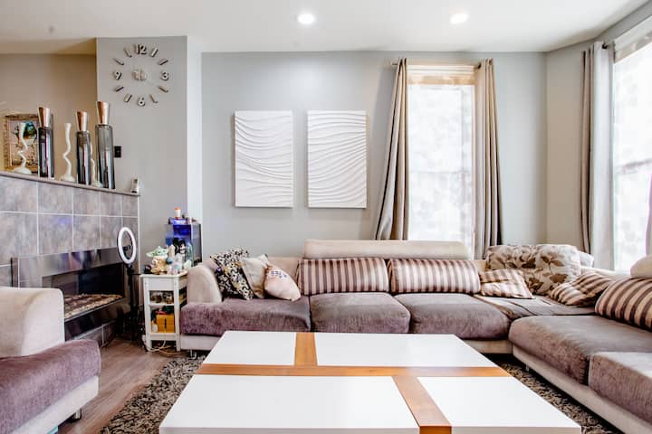 Private Bedroom With River View. - Harrisburg, PA