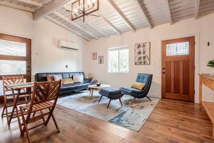 Lovely Noho 1-bedroom With Private Garden - Burbank, CA