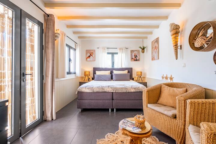 B&b Lagabella, Kamer Playa Met De "Ibiza Vibe"! - Alcaucín
