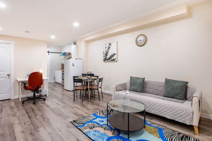 Two Bedroom Basement Suit, Street Parking. - Calgary