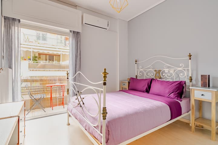Cozy And Bright Apartment In The Heart Of The City - Grèce