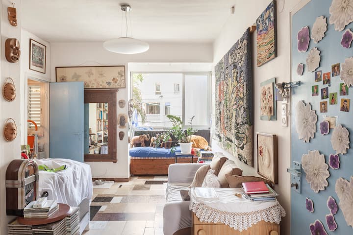 Picturesque 1-bedroom With Patio Garden For Rent - Tel Aviv-Jaffa