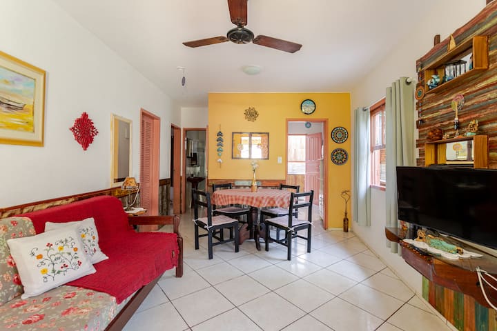 Casa Em Floripa- Simples E Agradável Com Jardim - Florianópolis