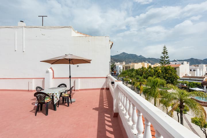 Amplio Apartamento Con Gran Azotea Privada - Nerja