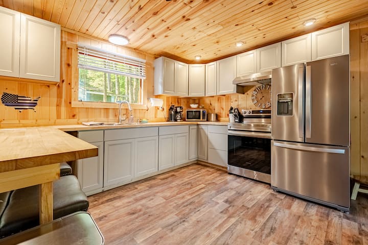 High Speed Internet | Ext Stay Disc | Pets Welcome - Atwood Lake, OH