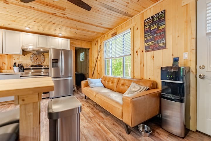 2q/1f Cabin Near Leesville Lake~ Pets Welcome~ - Atwood Lake, OH