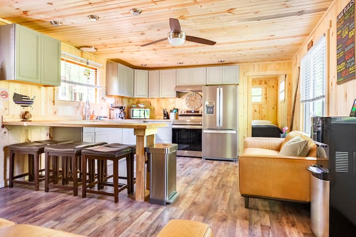 2q/ 1f ~ Pets Welcome Cabin Near Leesville Lake - Atwood Lake, OH