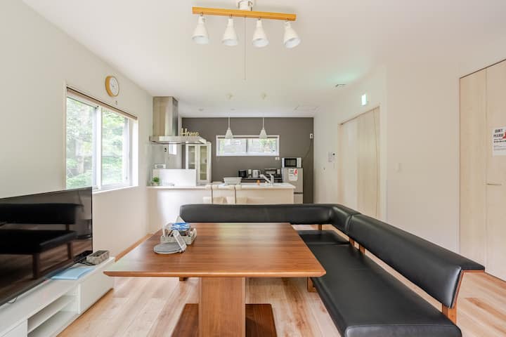 Contemporary Apartment Close To Everything #2 - 가루이자와마치