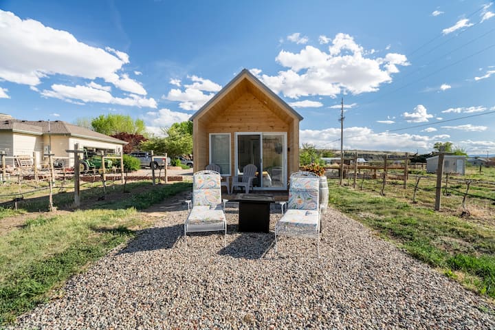 Vine House. Tiny House In Palisade, Colorado - Palisade, CO