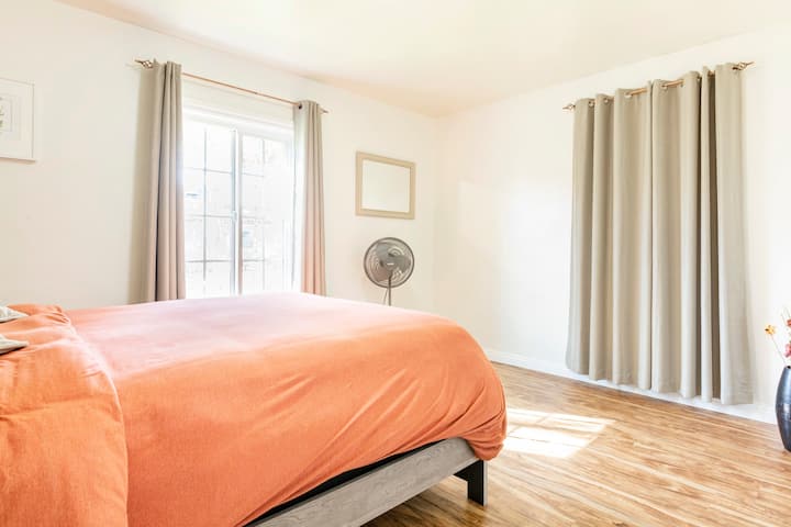 2 Private Rooms In Lynwood - South Gate, CA