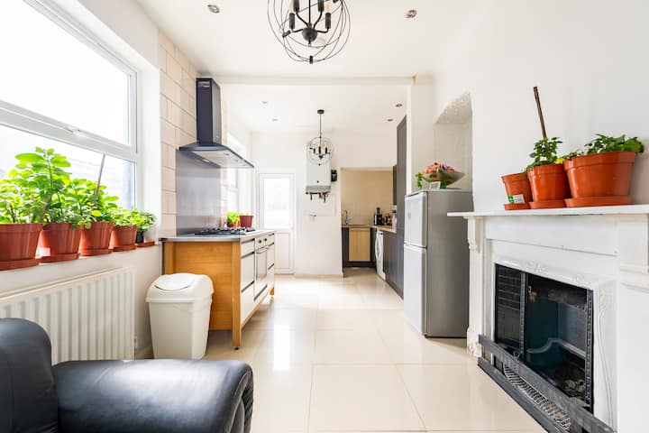 Luxurious Double Bedroom - Dunstable