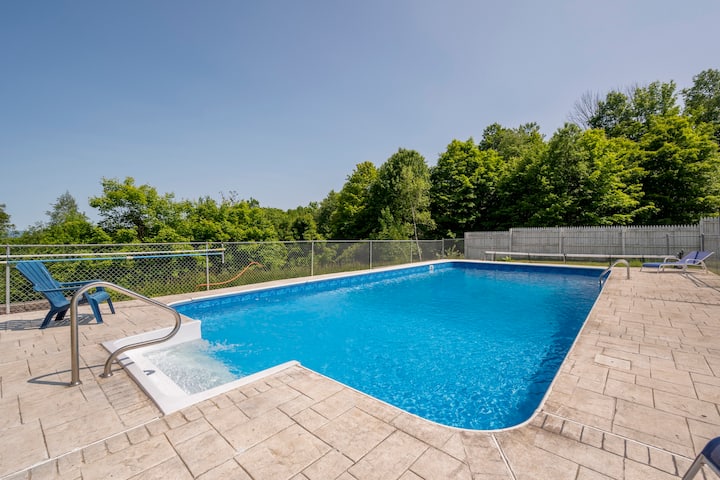 Best Pool In Town Davos - Monticello