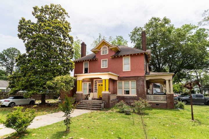 Aardvark Acres-sewing Room - Greenville