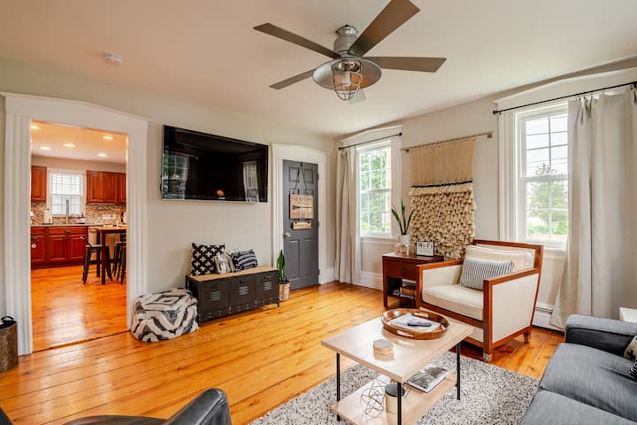 My Place - 2 Bedroom Condo With Parking - Massachusetts