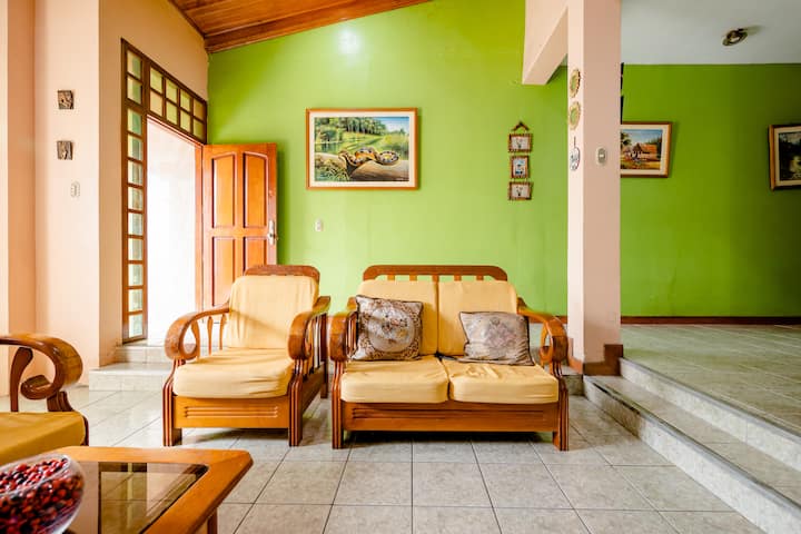 Casa Pinto - Habitación Privada Cerca Al Centro - Iquitos