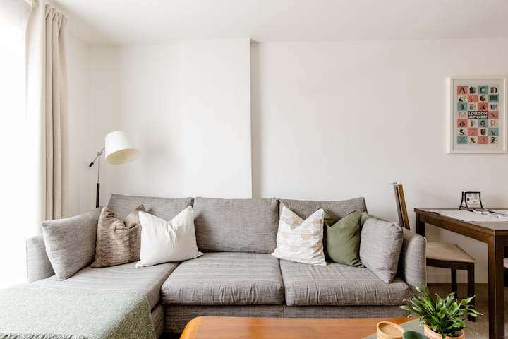 Room In A Modern Apartment In Tooting - London