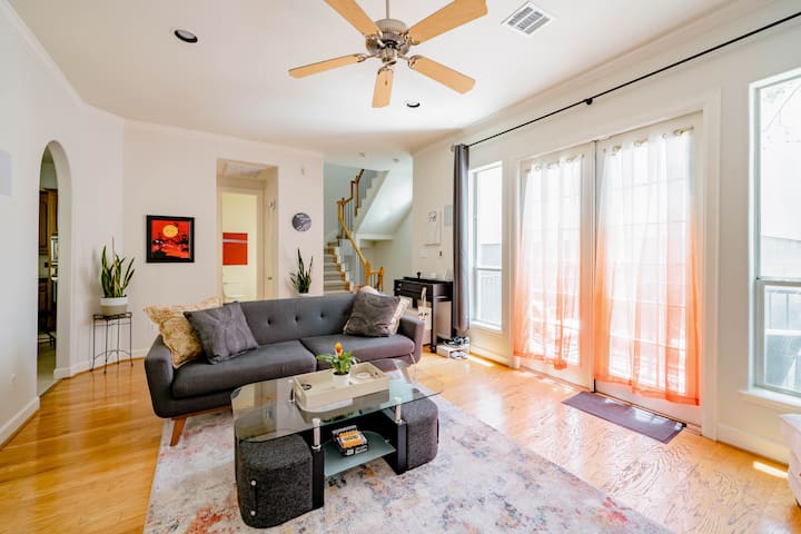 Master Suite+sitting Area; Long-term/wfh Friendly - Houston, TX