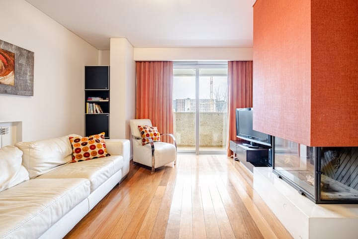 Luxury Family-friendly 3br • 3 Suites • Garage - Ermesinde