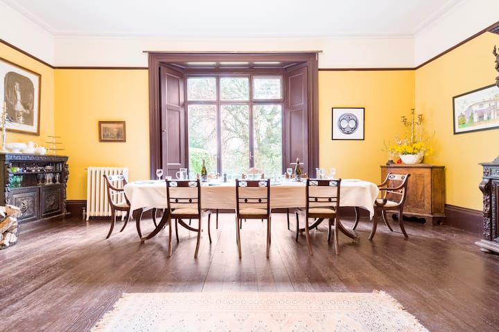 4 Bed Private Suite - Tiverton, RI