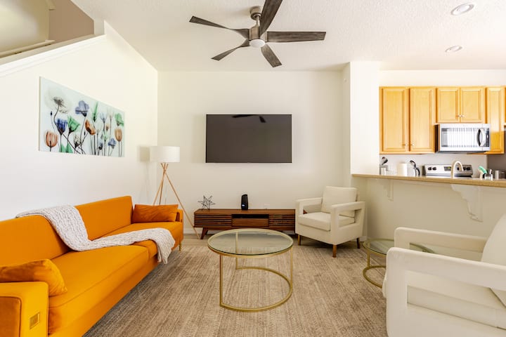 Centrally Located, Modern 3bd/3ba Townhome - Celebration, FL