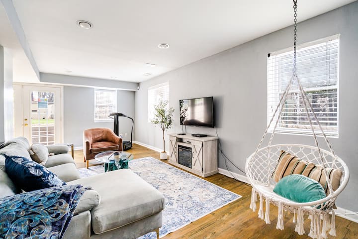 Capital Escape-unique Spacious 2br/1ba Apartment - Reston, VA