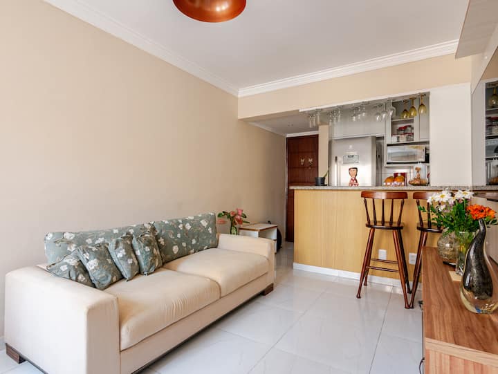 Apartamento Na Barra Perto Da Praia Bem Localizado - Bahia (estado)