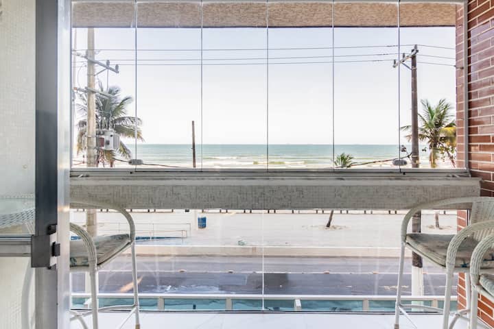 Apartamento Frente Total Para O Mar
Pitangueiras - Guarujá