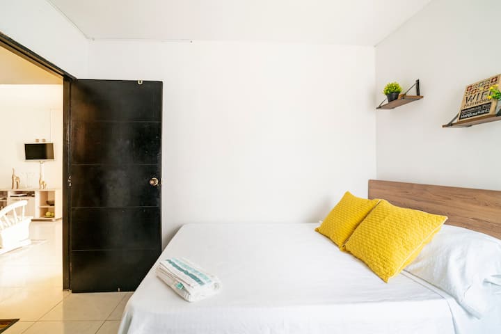 Habitación Cerca *Malecón Del Río* Con Aire. - Barranquilla
