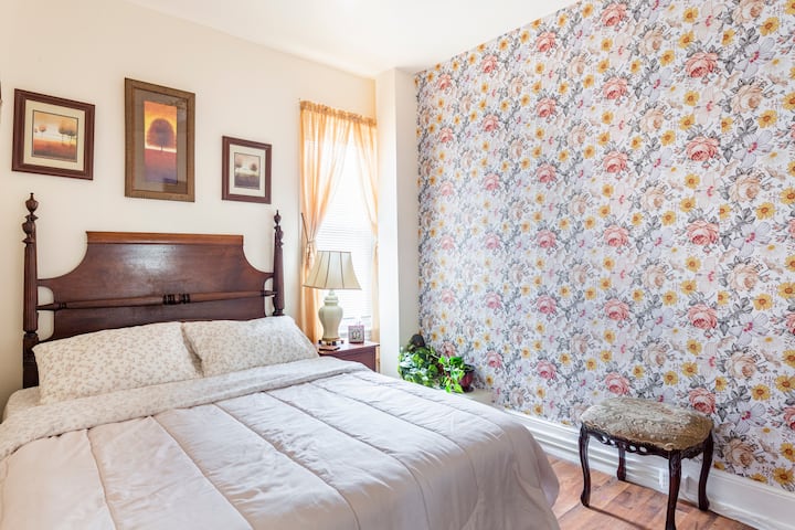 No Fees! Queen Bed - Museums, Markets + More! - Philadelphia