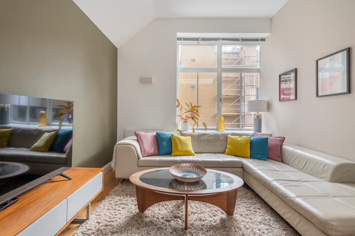 Stunning Mews House In Edinburgh’s West End - Edinburgh