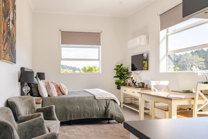Riverside Retreat - Tauranga