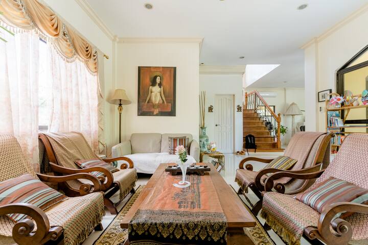 San Fermin Bnb - Garden View (W B/f, Pool & Gym) - Lapu-Lapu City