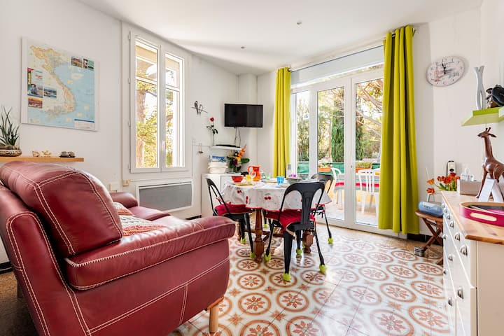 Appt T3 Ensoleillé Avec Terrasse, 150m Plages - Cassis