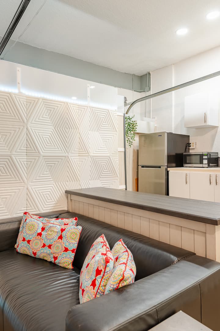 Artistic Loft All In One Place ! - Cutler Bay, FL