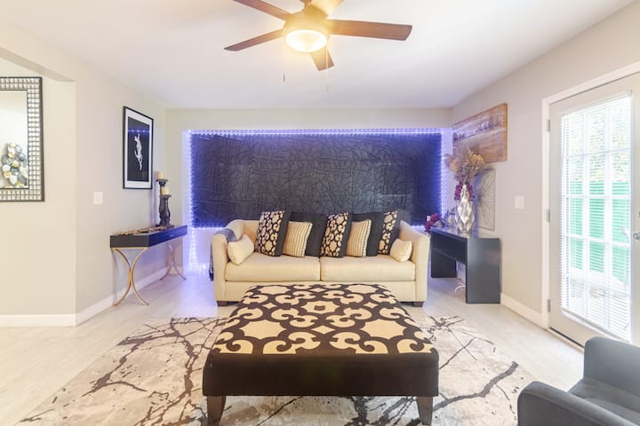 *Ft Jackson* Great Location Beautiful 3 Bd 2.5bth - Sesquicentennial State Park, Columbia