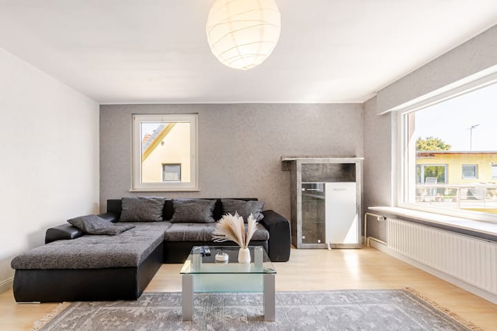 Peaceful 3 Bedr. Home With Full Kitchen And Garden - Langen