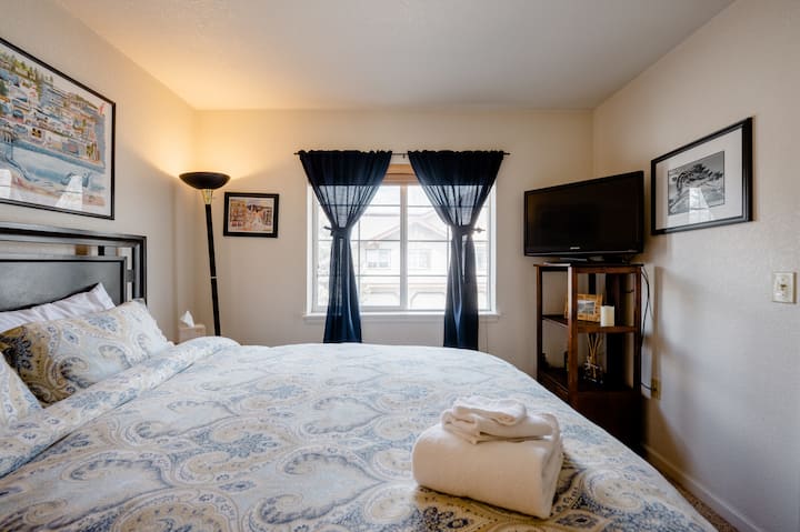 Private Bed/bathroom. - Edwards, CO